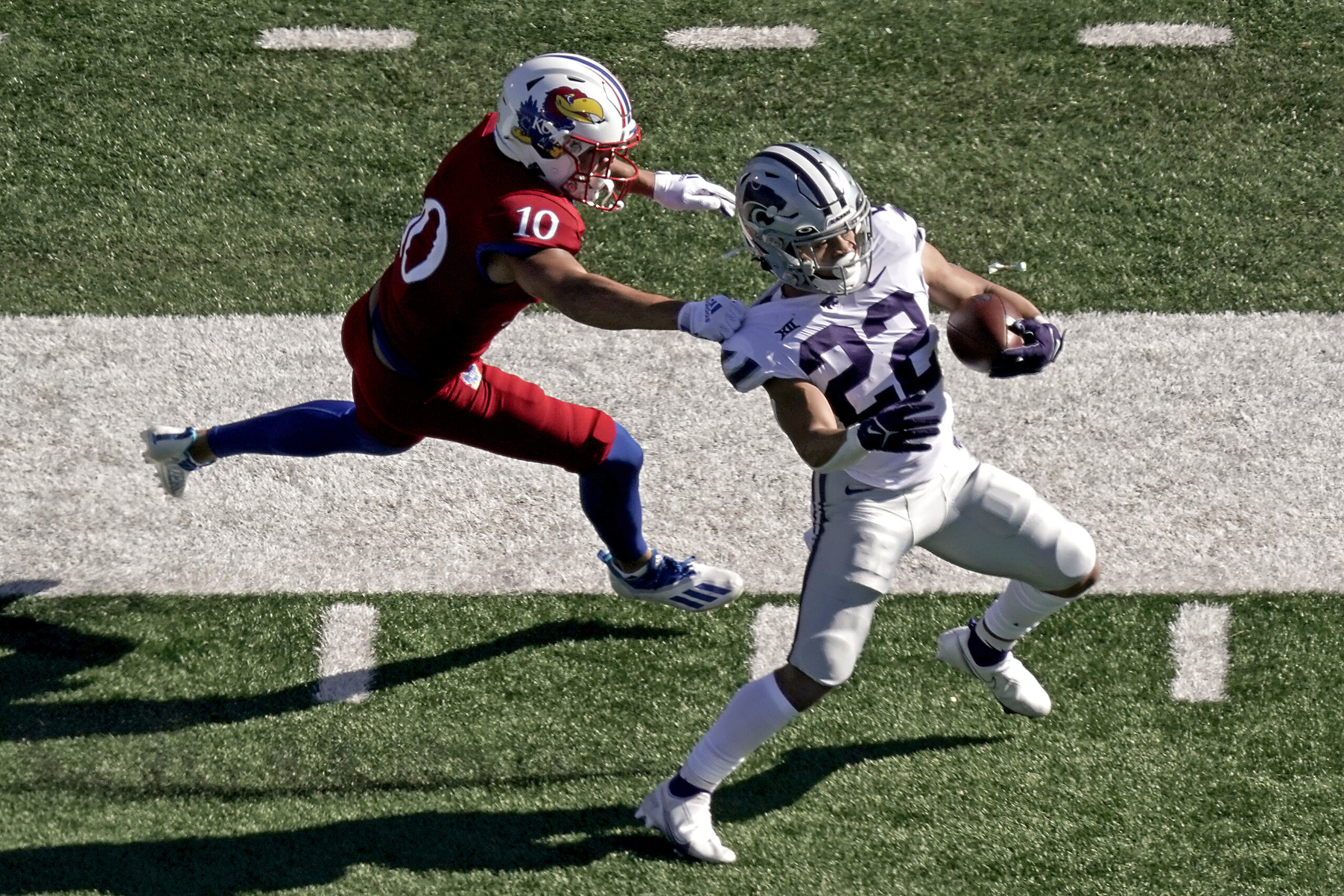 ‘Subpar’ Showdown: K-State dominates, 35-10, in rivalry win over KU ...